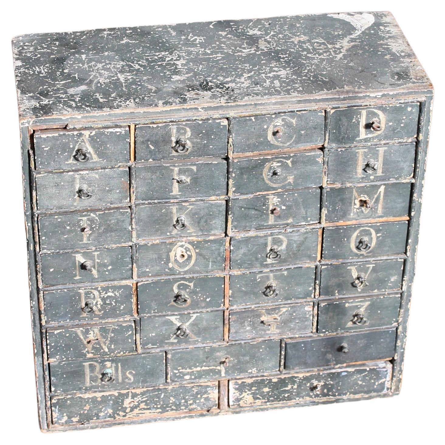 Large 19th Century English Pine Apothecary Bank Drawers For Sale at 1stDibs