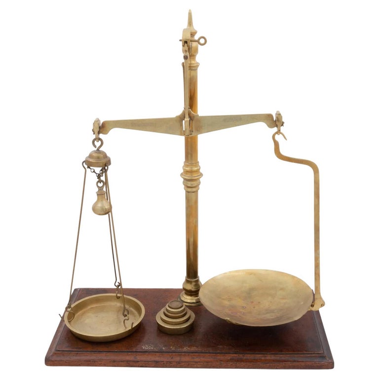 19th Century English Brass Scale For Sale at 1stDibs