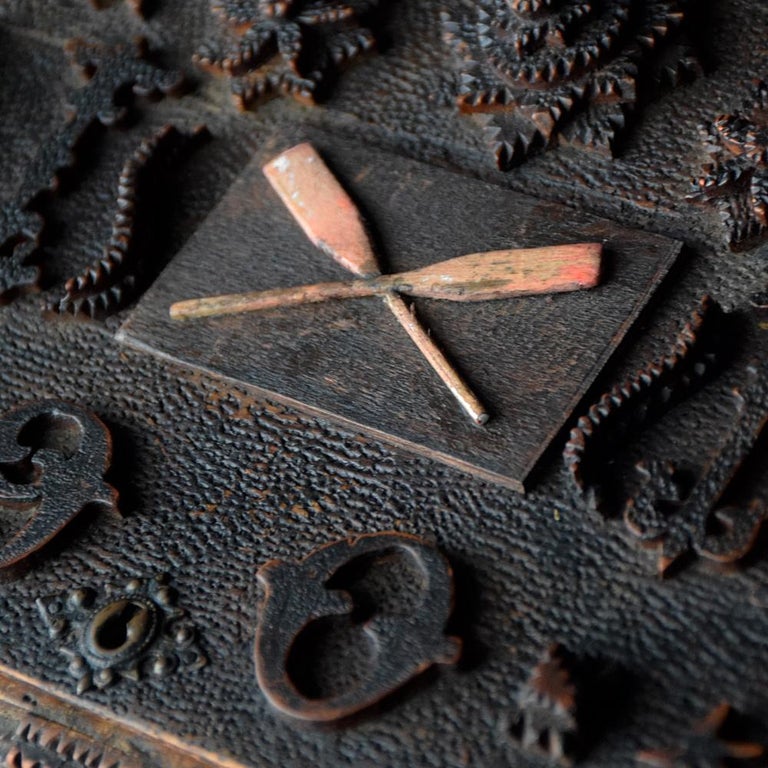 19th Century English Handcarved Soldiers Ditty Box at 1stDibs