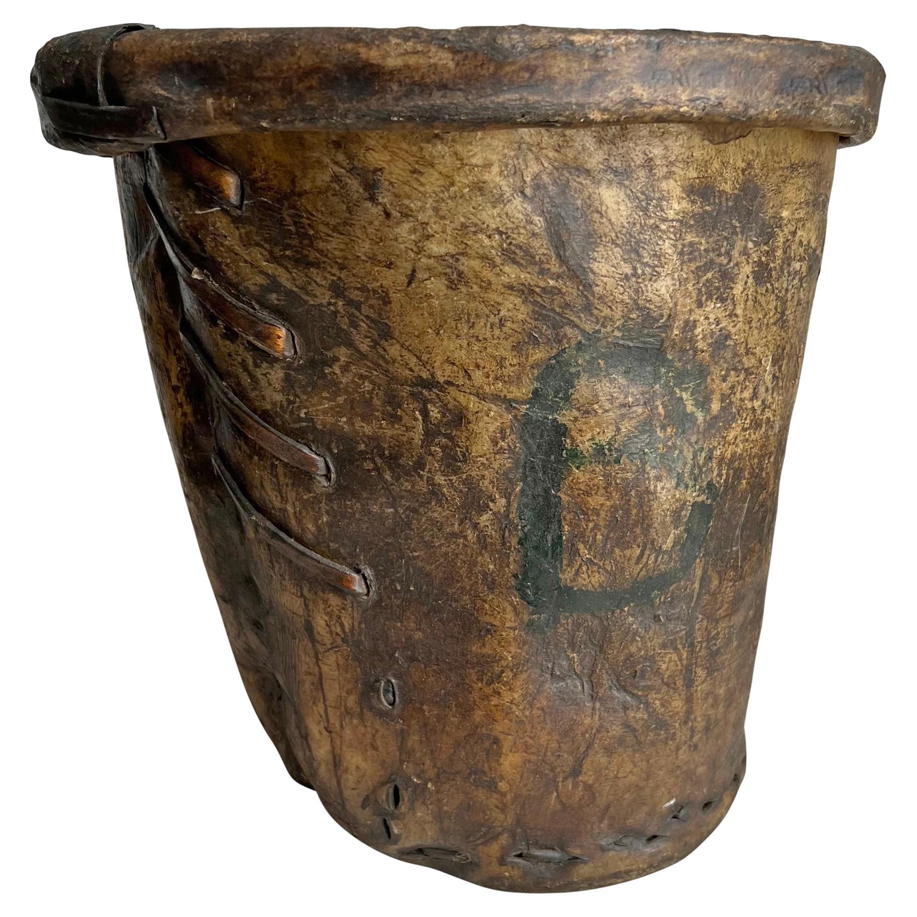 19th Century European Wooden Bucket For Sale at 1stDibs