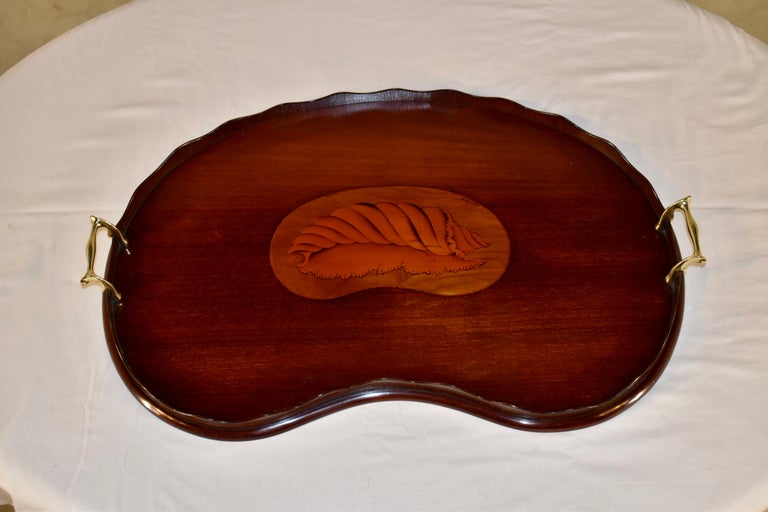 Englisches Mahagoni-Tablett mit Intarsien aus dem 19. im Angebot bei ...