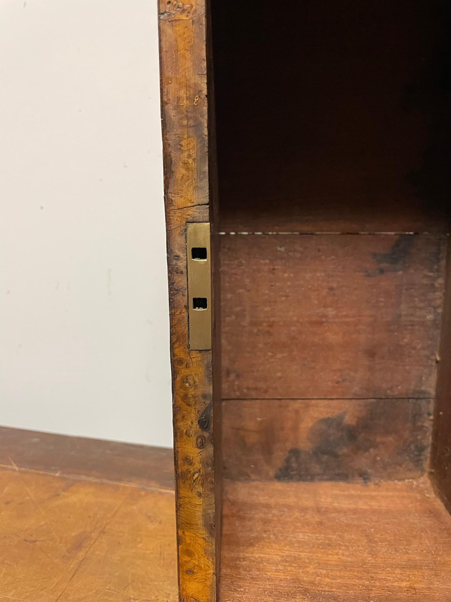 19th Century, English Regency Burl Wood Veneered Box For Sale at 1stDibs