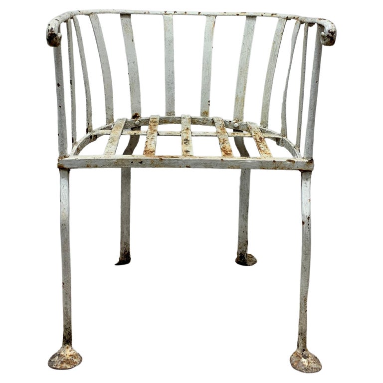 19th Century English Wrought Iron Garden Chair with a Curved Rounded ...
