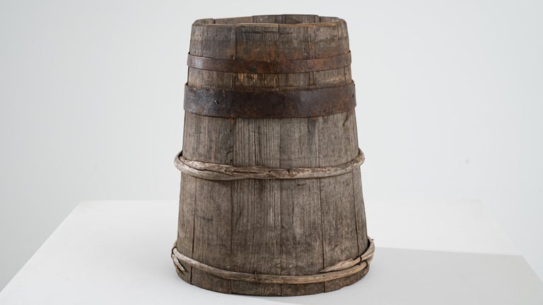 19th Century European Wooden Bucket For Sale at 1stDibs
