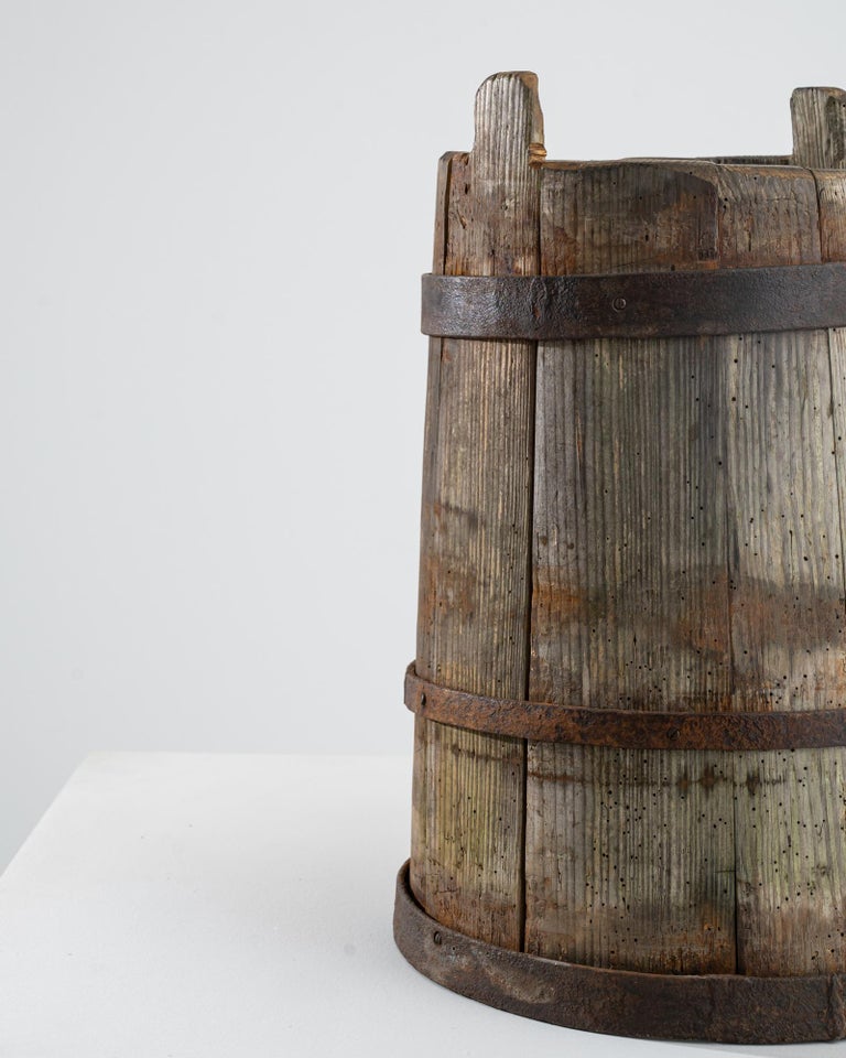 19th Century European Wooden Bucket For Sale at 1stDibs