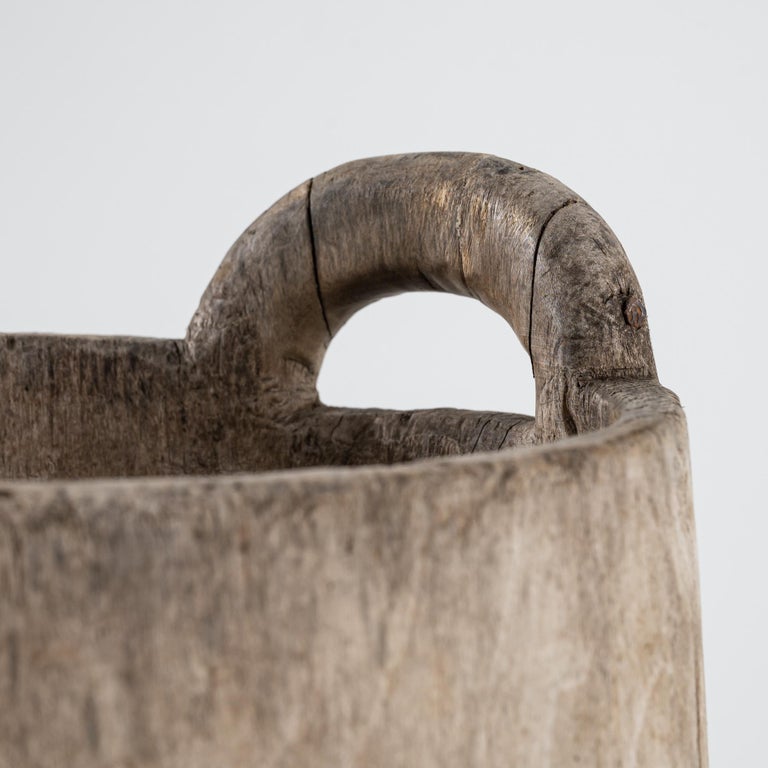 19th Century European Wooden Bucket For Sale at 1stDibs