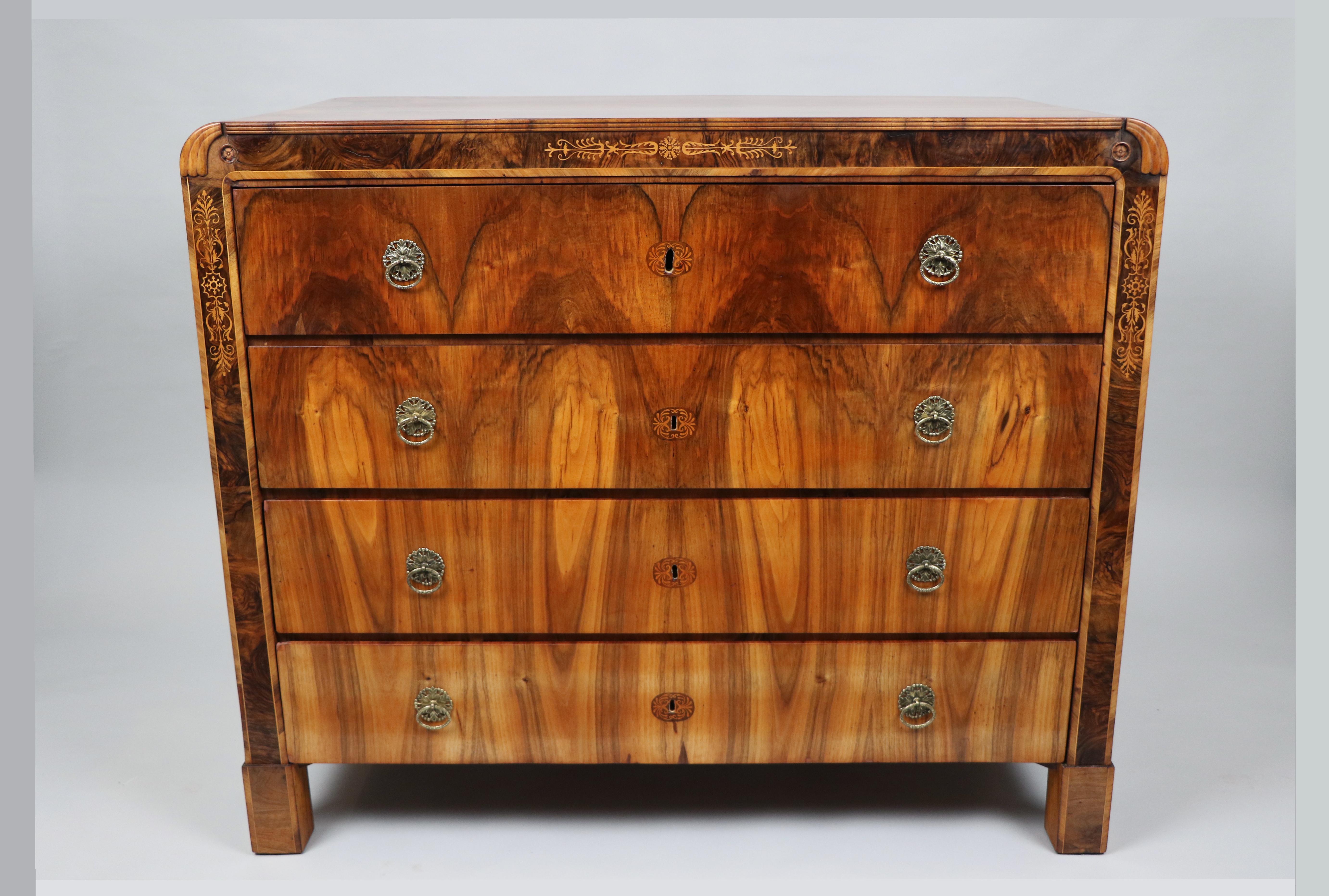 19th Century Fine Biedermeier Walnut Chest of Drawers. Vienna, c. 1825 ...