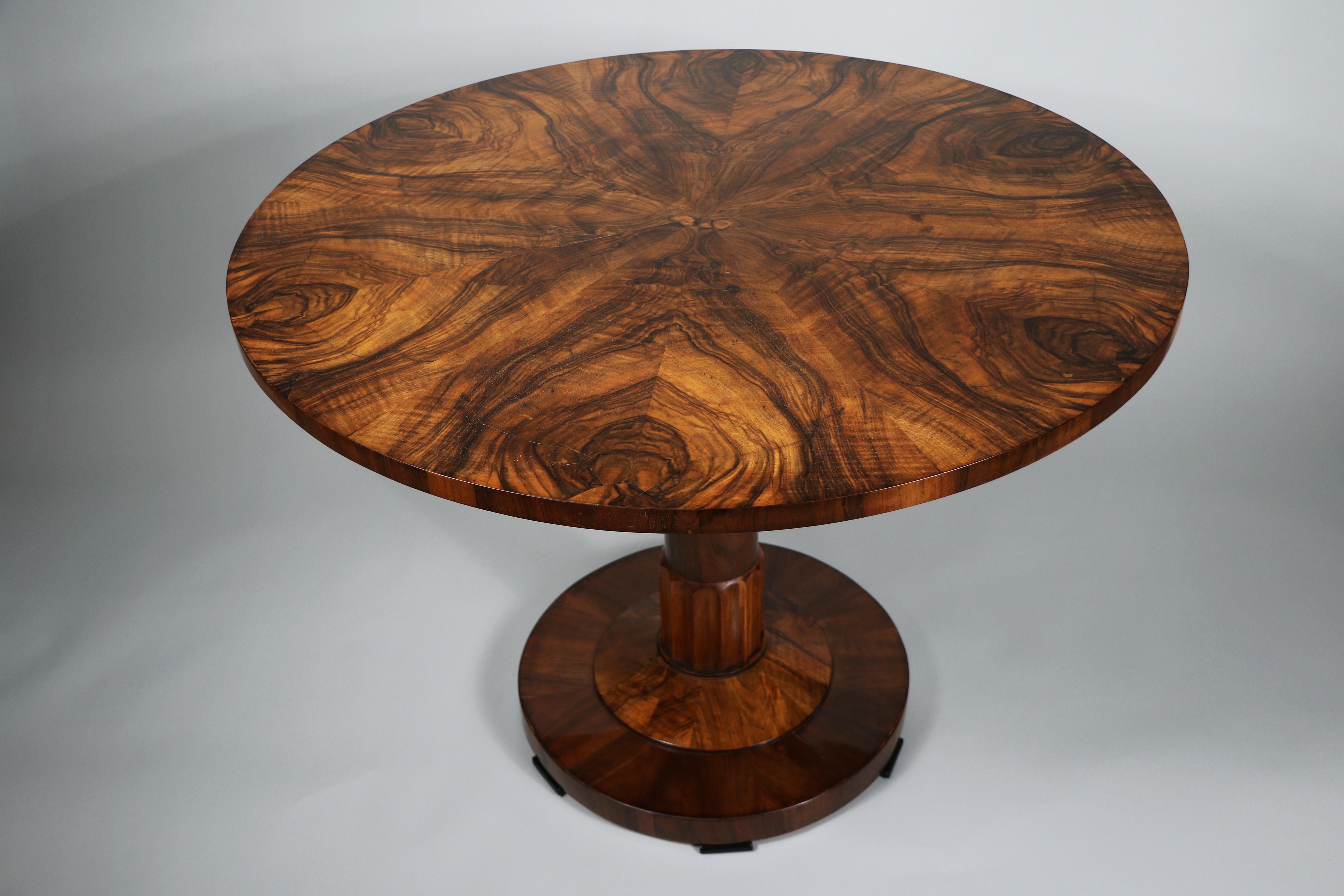 19th Century Fine Biedermeier Walnut Table. Vienna, c. 1825. For Sale ...
