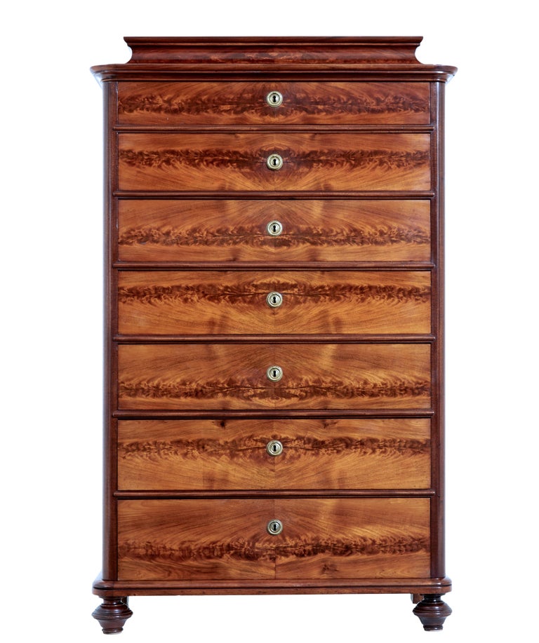19th Century Flame Mahogany Tall Chest of Drawers For Sale at 1stDibs
