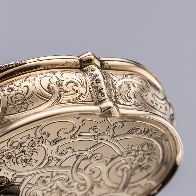 19th Century French 18K Gold Royal Presentation Snuff Box, c.1850 For ...