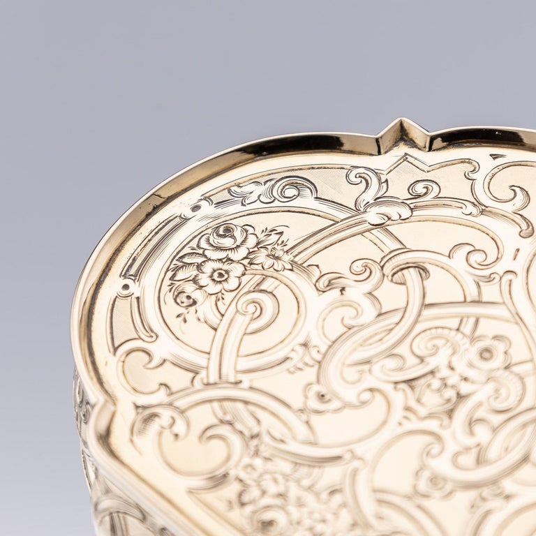 19th Century French 18K Gold Royal Presentation Snuff Box, c.1850 For ...