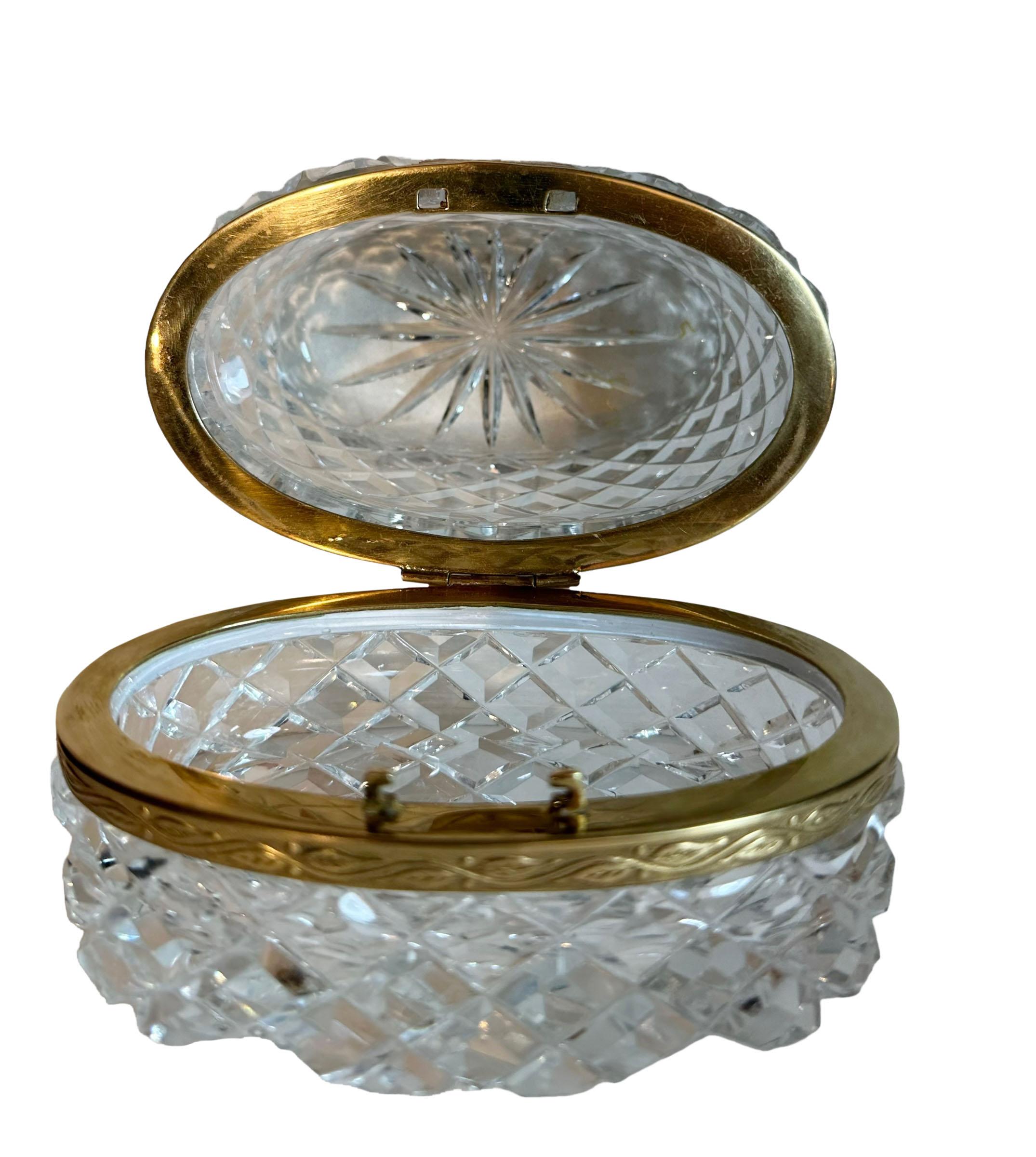 19th Century French Baccarat Crystal Box For Sale at 1stDibs