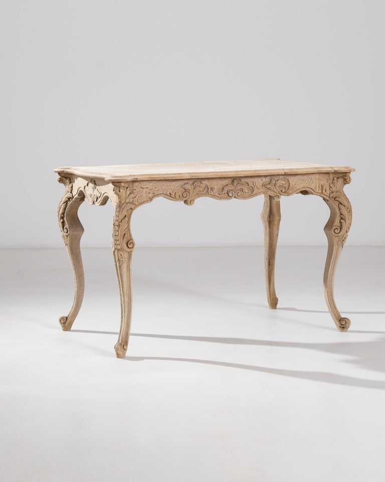 19th Century French Cabriole Leg Oak Coffee Table For Sale at 1stDibs