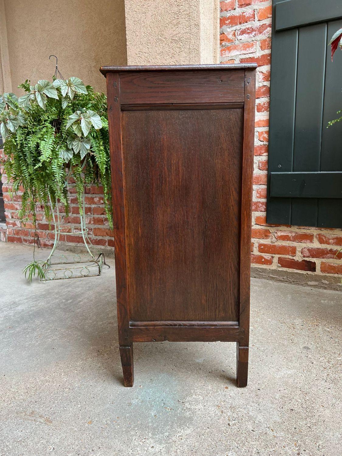 19th century French Chest End Table Louis XVI Carved Oak Laurel Wreath ...