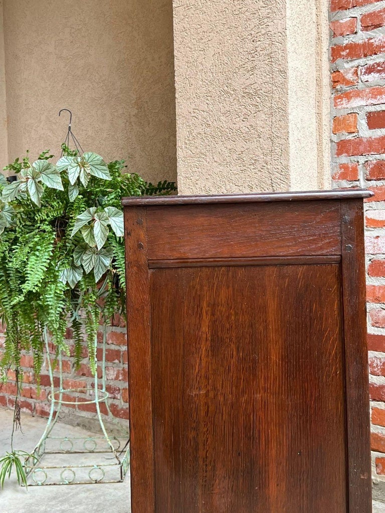 19th century French Chest End Table Louis XVI Carved Oak Laurel Wreath ...
