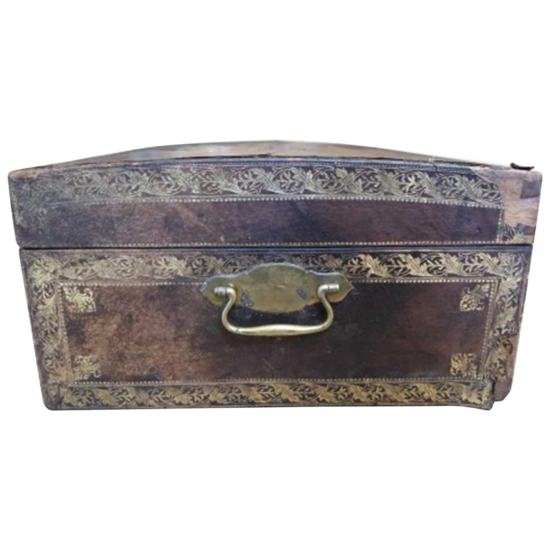 19th Century Elm Chest Trunk For Sale at 1stDibs