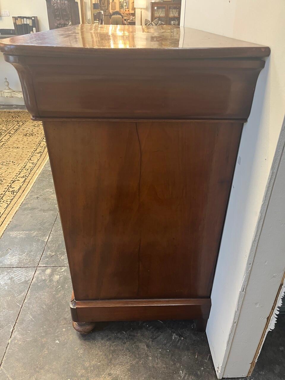 19th Century French Louis Philippe Commode For Sale at 1stDibs