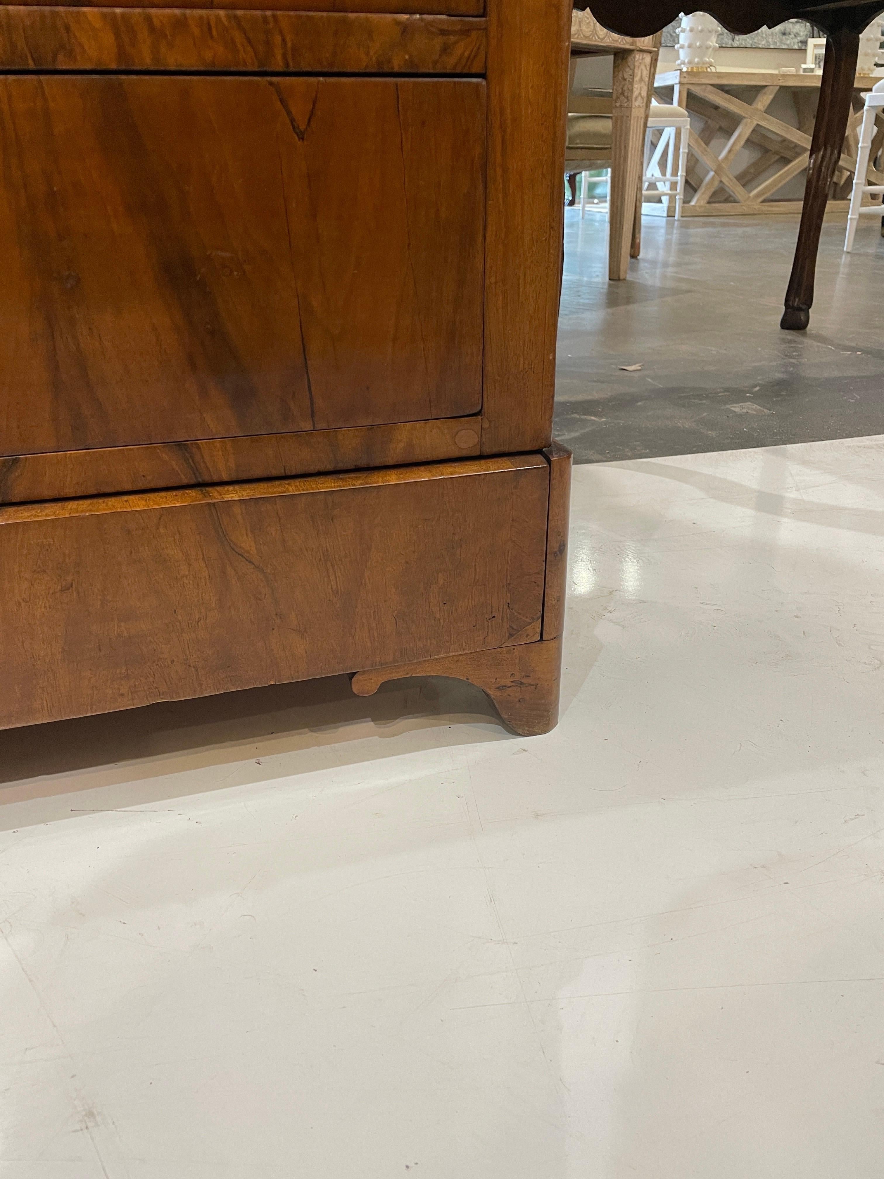 19th Century French Louis Philippe Commode For Sale at 1stDibs