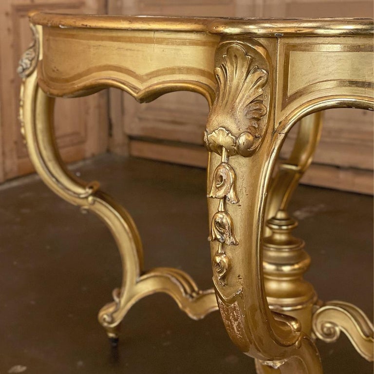19th Century French Louis XV Gilded Center Table For Sale at 1stDibs