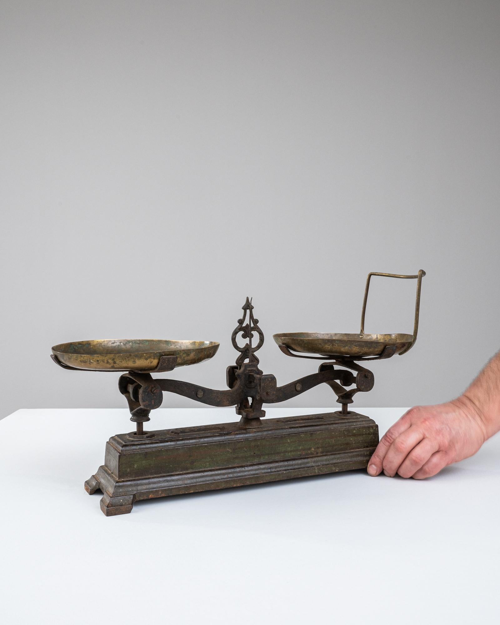 19th Century French Metal Scale For Sale at 1stDibs