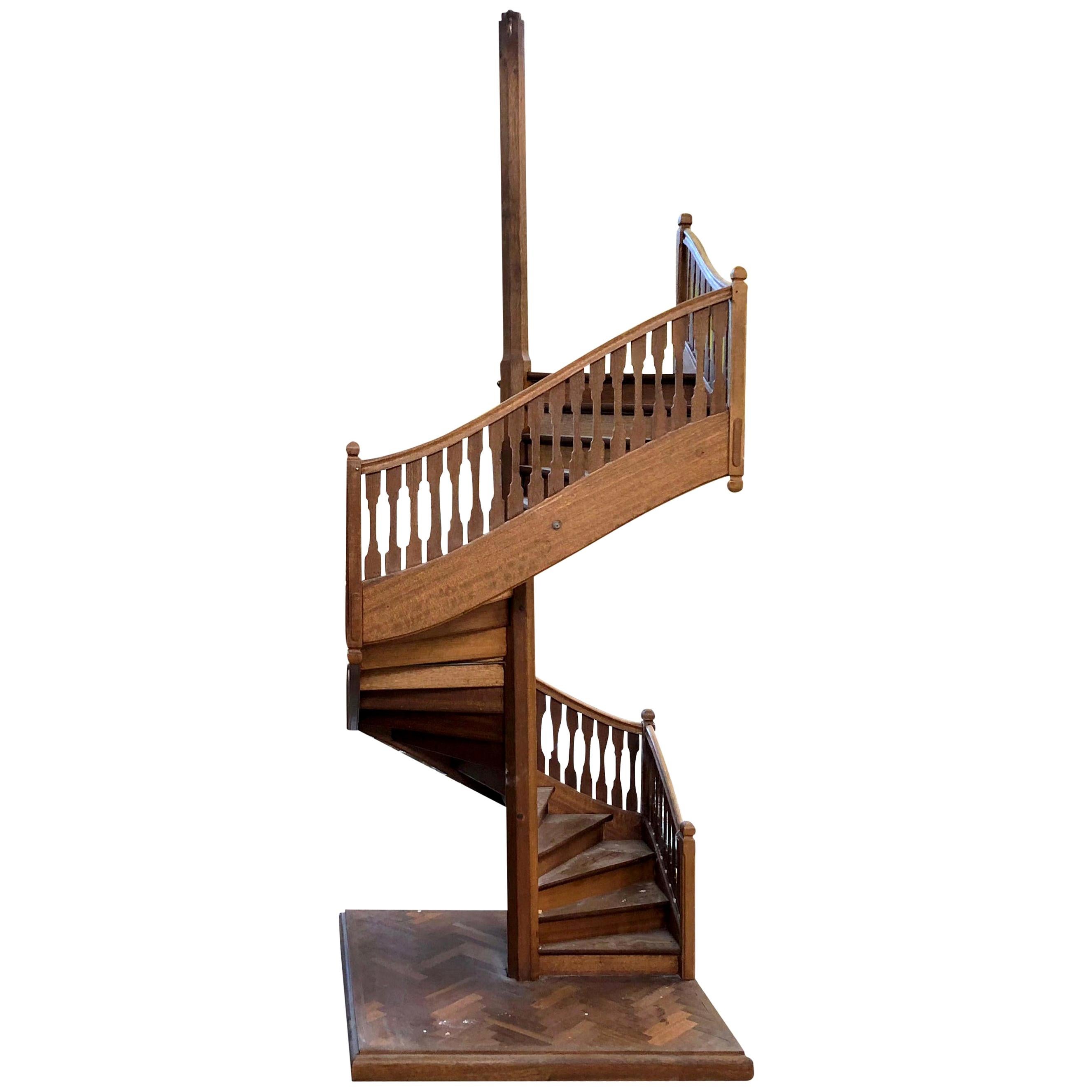 Antique 19th century 18K Cameo Brooch, C. 1875 For Sale at 1stDibs