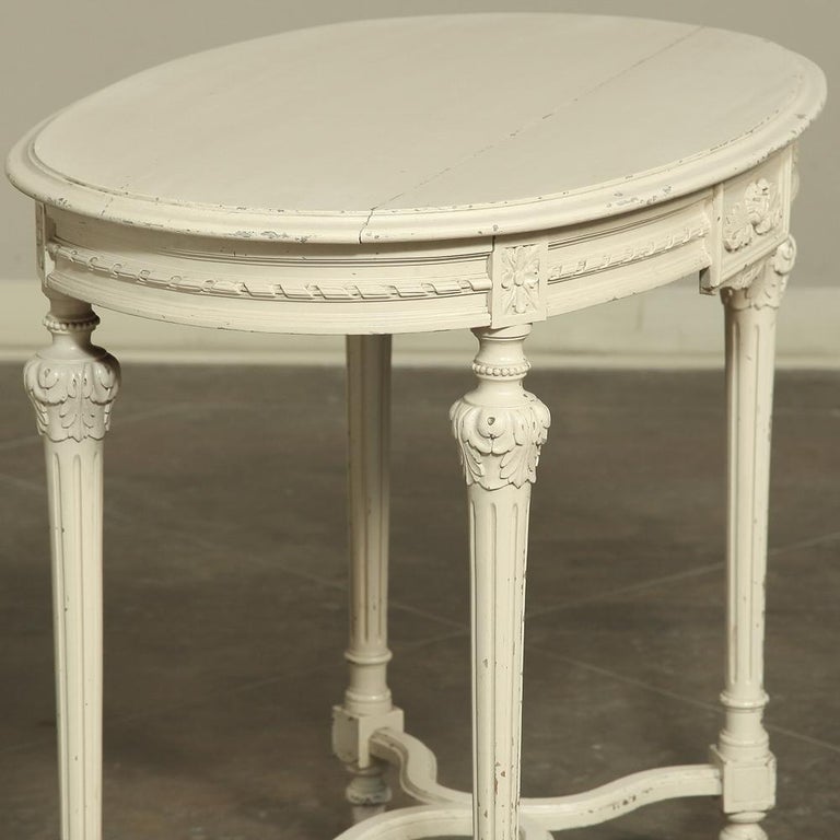 19th Century French Neoclassical Oval Painted End Table For Sale at 1stDibs