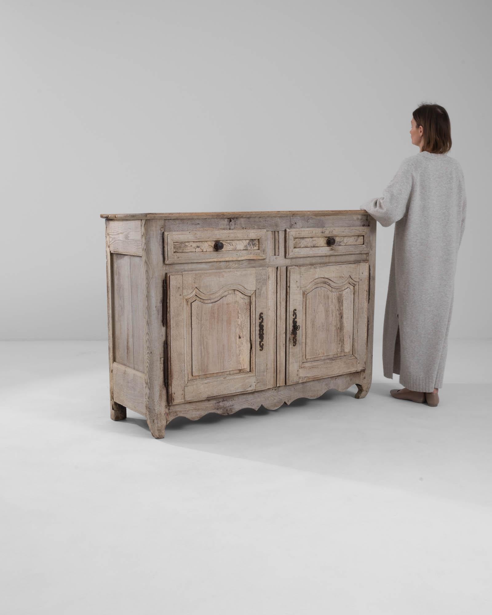 19th Century French Oak Buffet For Sale at 1stDibs