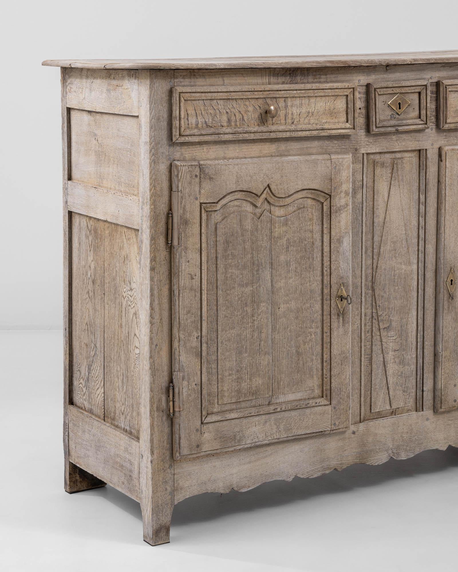 19th Century French Provincial Oak Buffet For Sale at 1stDibs