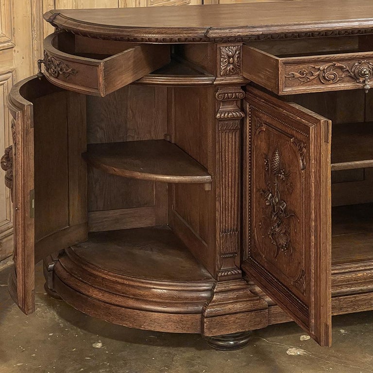 19th Century French Renaissance Buffet with Rounded Sides For Sale at ...
