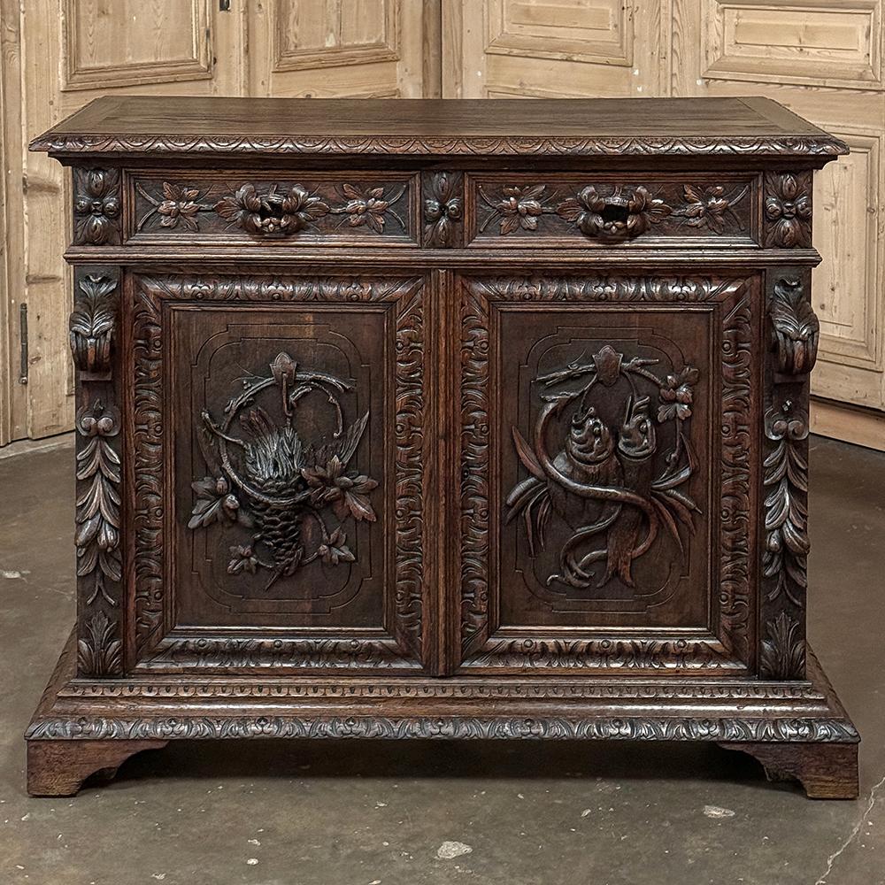 19th Century French Renaissance Hunt Buffet For Sale at 1stDibs