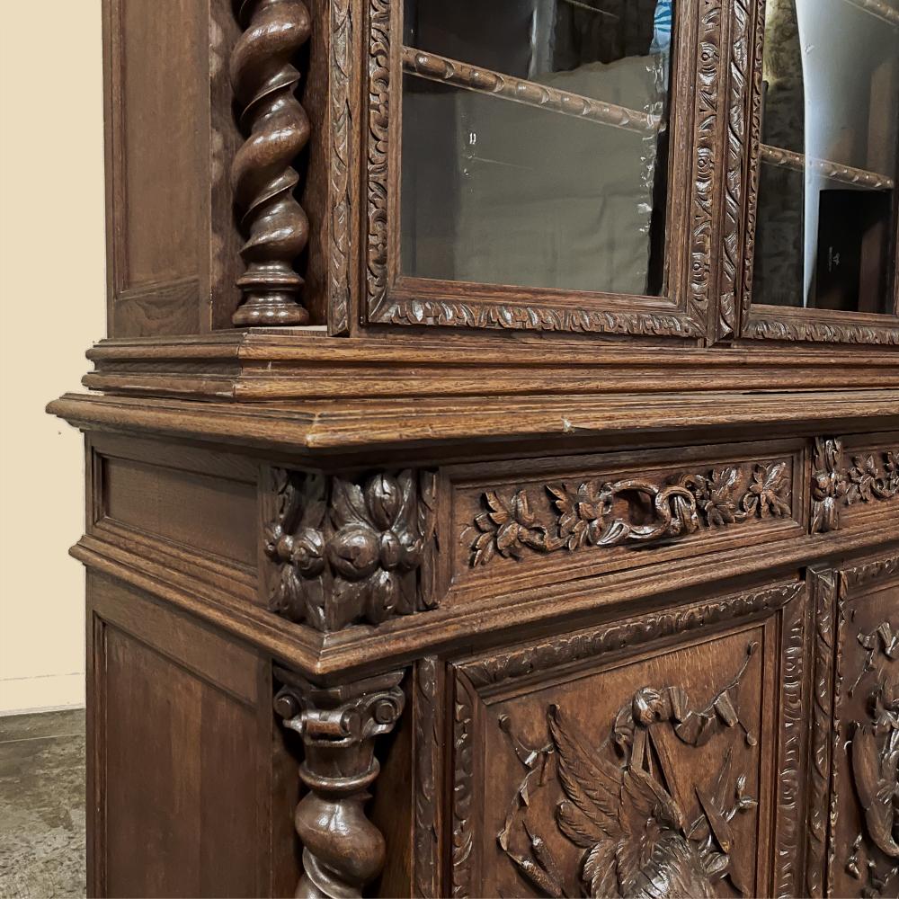 19th Century French Renaissance Revival Hunt Bookcase For Sale at 1stDibs