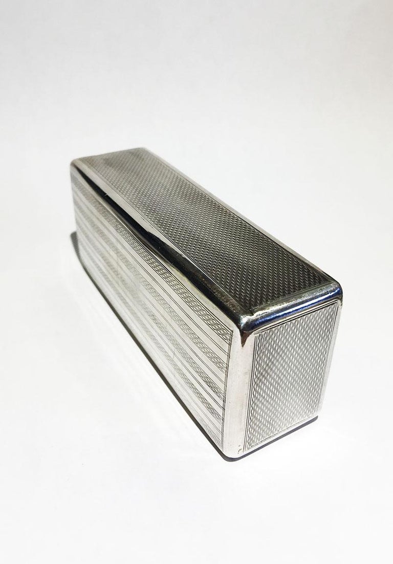 19th Century French Silver Snuff Box For Sale at 1stDibs