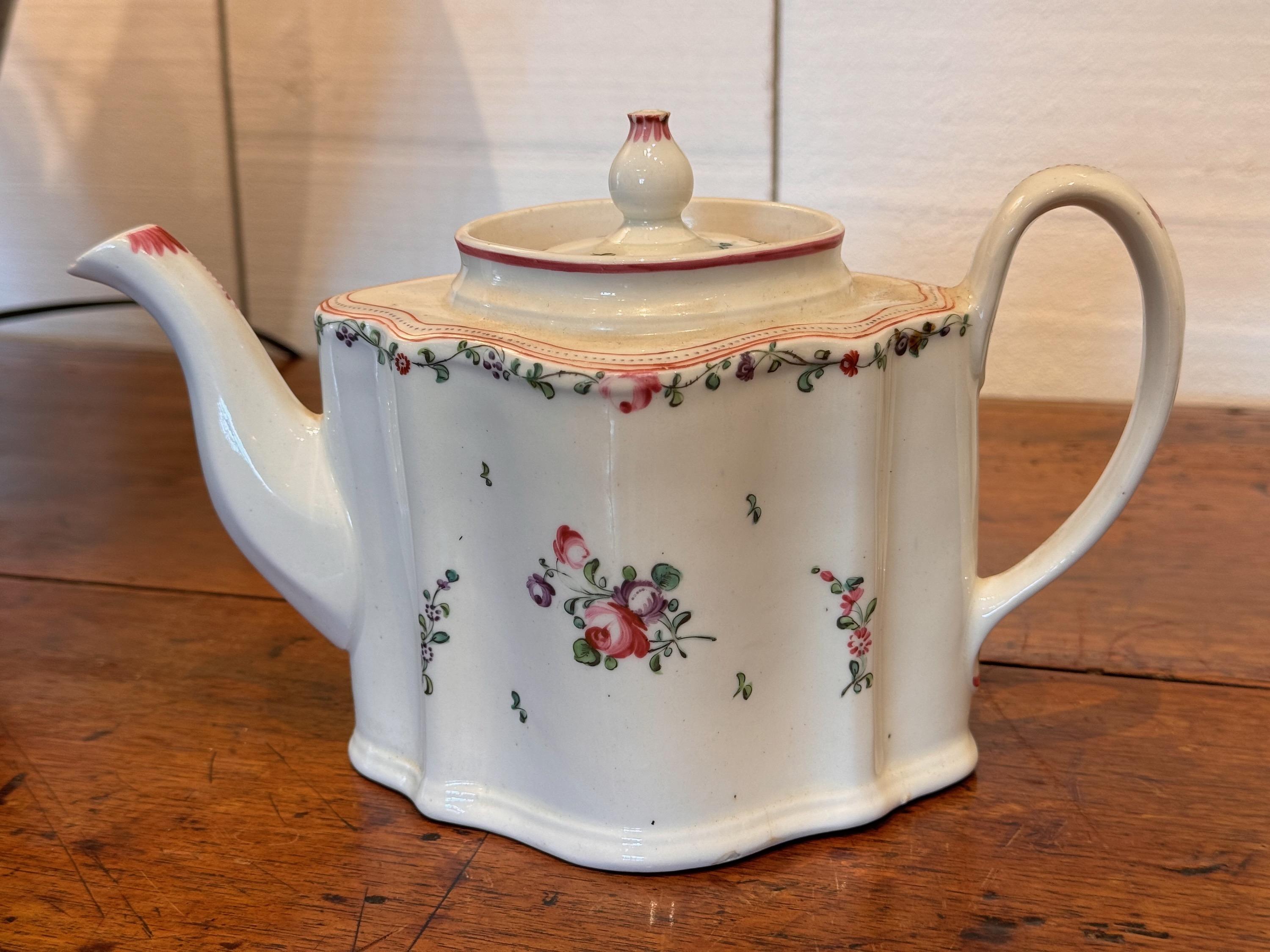 19th Century French Tea Pot For Sale at 1stDibs