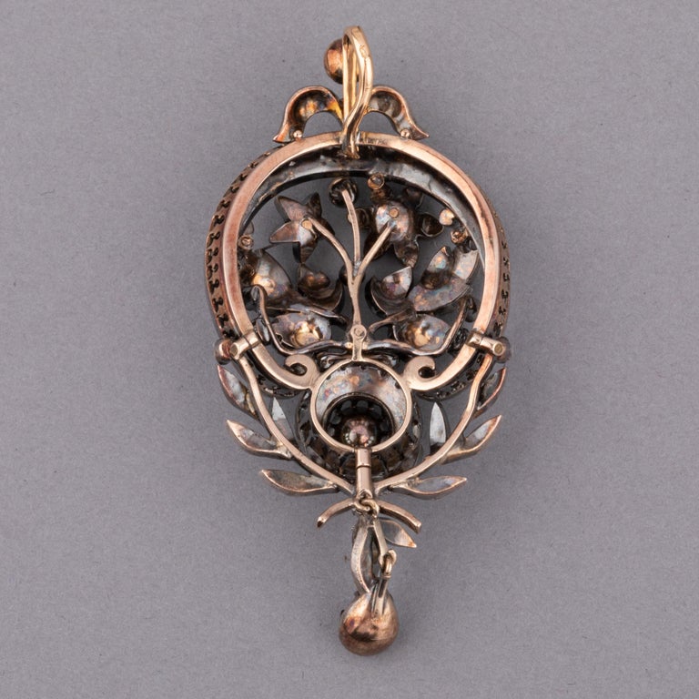 19th Century Gold and Diamonds Pendant For Sale at 1stDibs