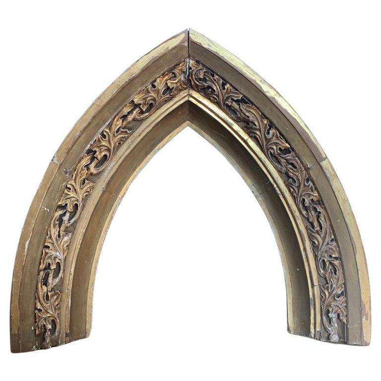 19th Century Gothic Door Arch For Sale at 1stDibs