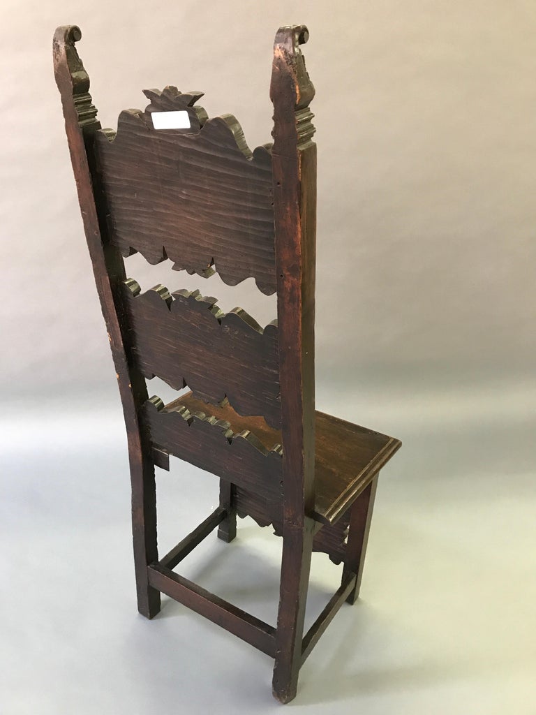 19th Century Harlequin Tuscan Walnut Chair For Sale at 1stDibs