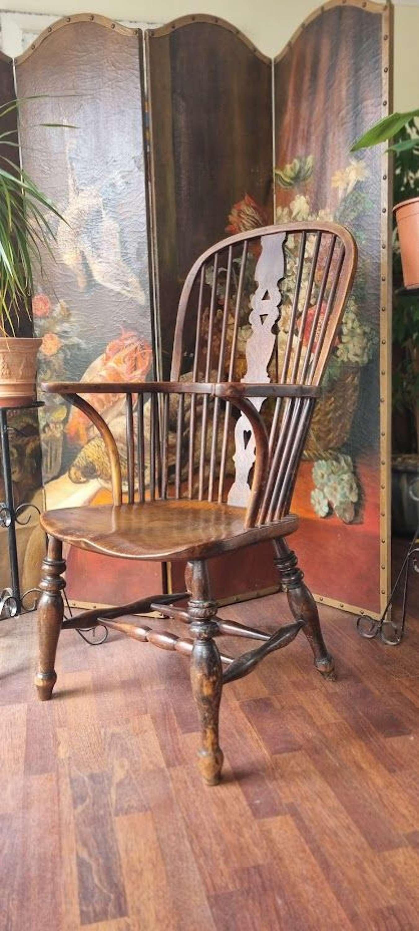 19th Century High Back Elm and Yew Wood Thames Valley Windsor Chair For ...