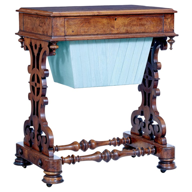 19th Century High Victorian Burr Walnut Occasional Table For Sale at ...
