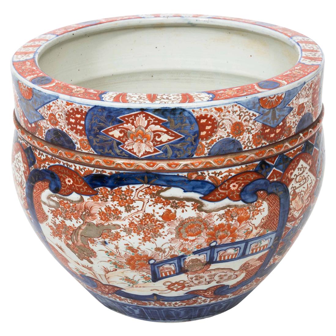 19th Century Imari Cache Pot at 1stDibs | cache pot imari, cache pots ...