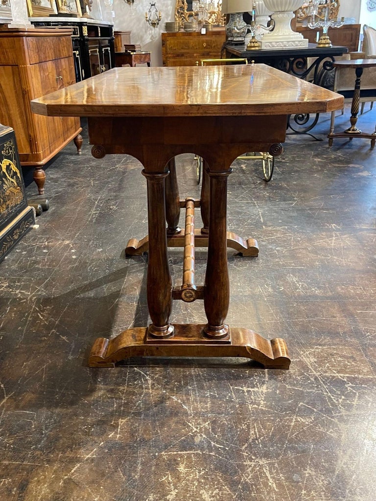 19th Century Italian Burl Walnut Library Table For Sale at 1stDibs