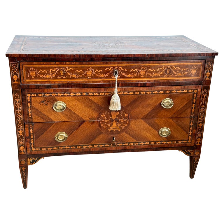 19th Century Italian Neoclassical Commode For Sale at 1stDibs