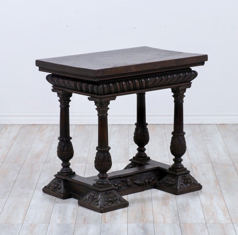 19th Century Italian Renaissance-Style Center Rabke For Sale at 1stDibs