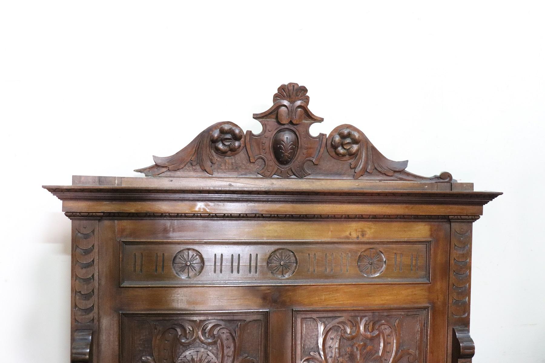19th Century Italian Renaissance Style Walnut Carved Entrance Hall Set ...