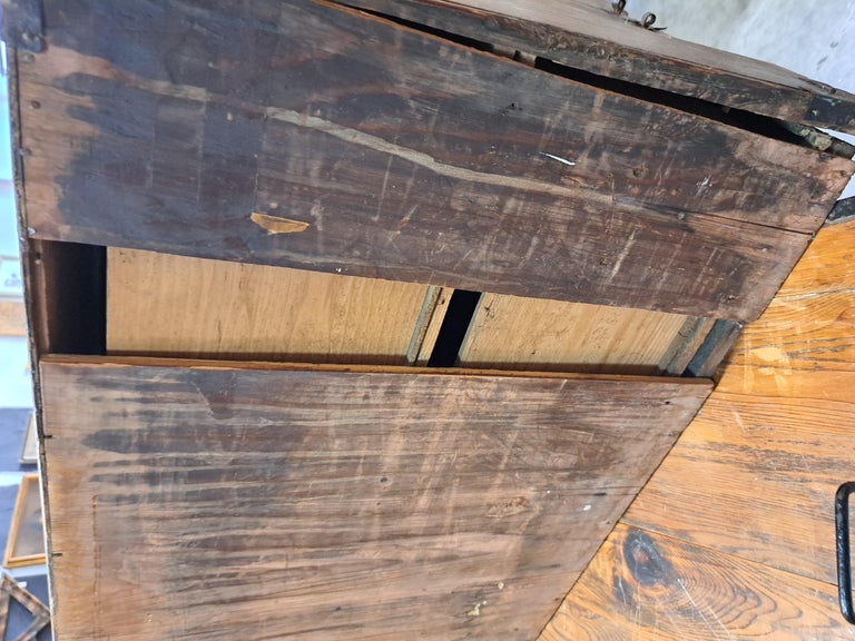 20th Century Japanese Clothing Chest For Sale at 1stDibs