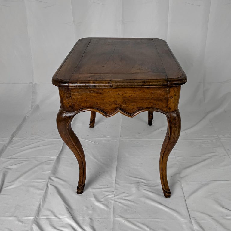 19th Century Louis XV Style Walnut End Table For Sale at 1stDibs