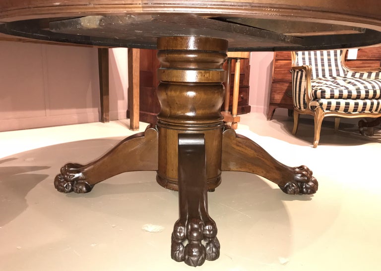19th Century Mahogany Split Pedestal Round Dining Table with Splendid ...