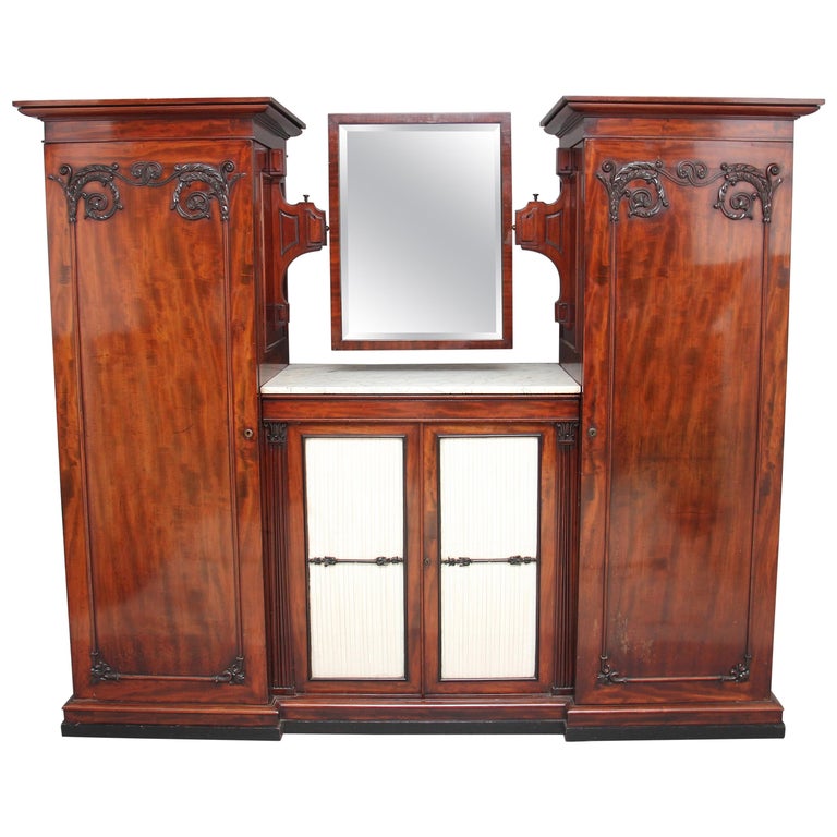 19th Century Mahogany Wardrobe For Sale at 1stdibs