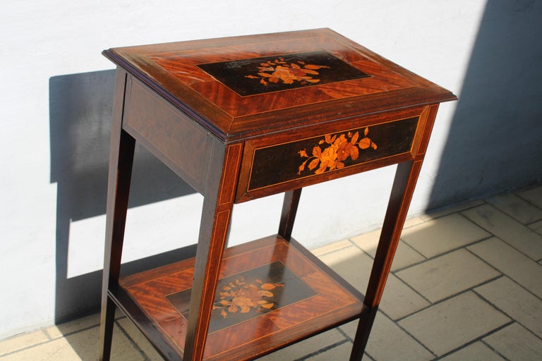19th Century Marquetry English Side Table For Sale at 1stDibs