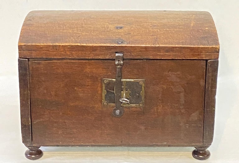 19th Century Mexican Table Top Carved Wood Storage Box For Sale at 1stDibs
