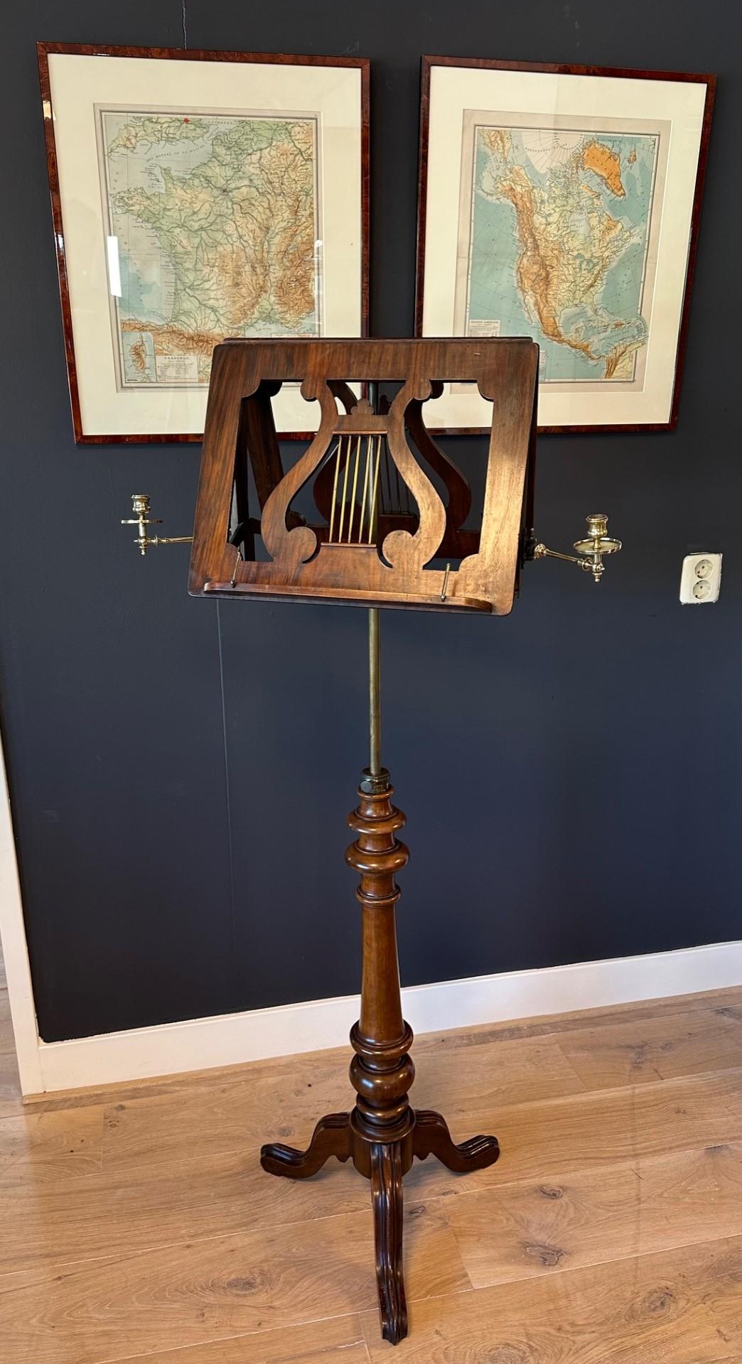 19th Century music stand For Sale at 1stDibs